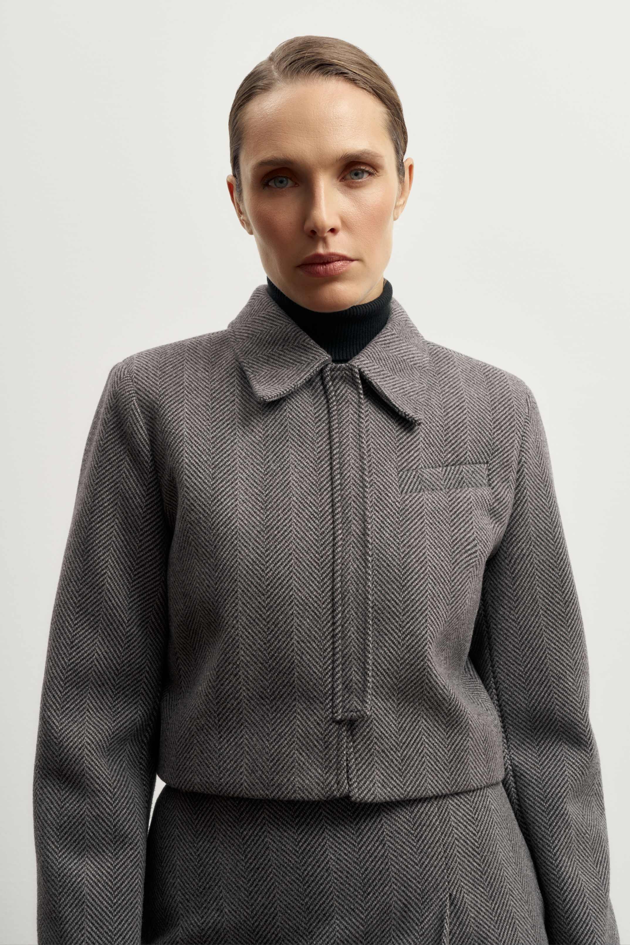 Жакет укороченный из костюмной шерсти «елочка»